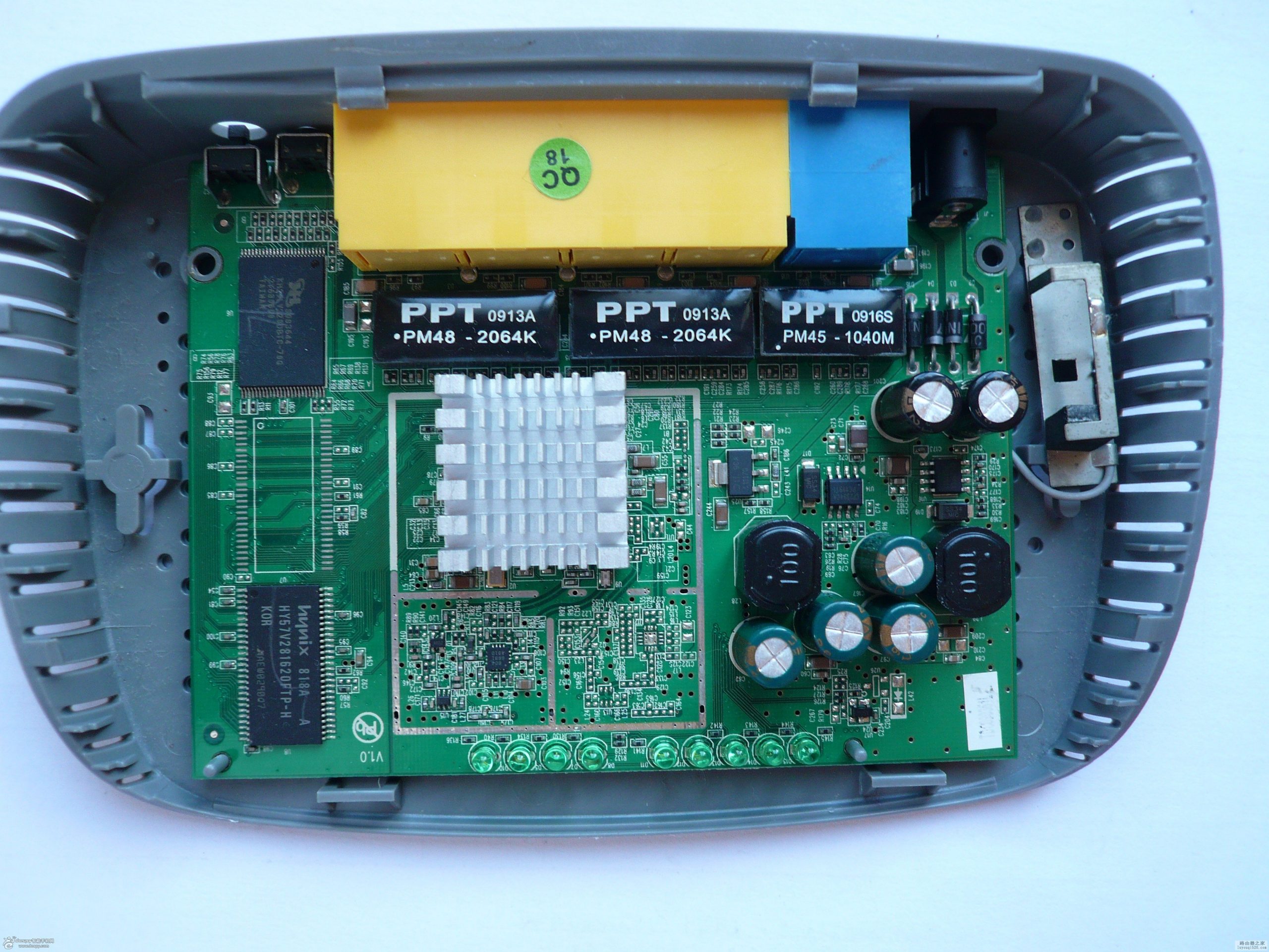 Tenda W268R拆机，有兴趣的可以看看 - 路由器大全